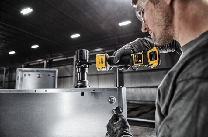 Brand NEW DeWalt Knockout Tool & Band Saws – Ohio Power Tool News