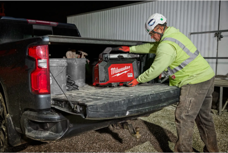 Milwaukee’s New MX FUEL ROCKET Dual Power Compact Tower Light – Ohio ...