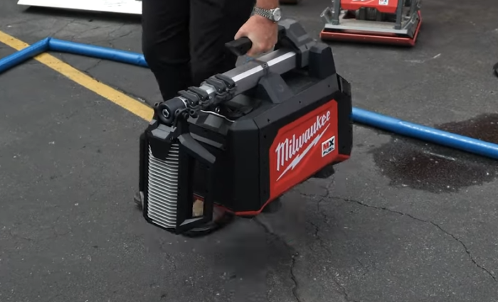 Milwaukee’s New MX FUEL ROCKET Dual Power Compact Tower Light – Ohio ...