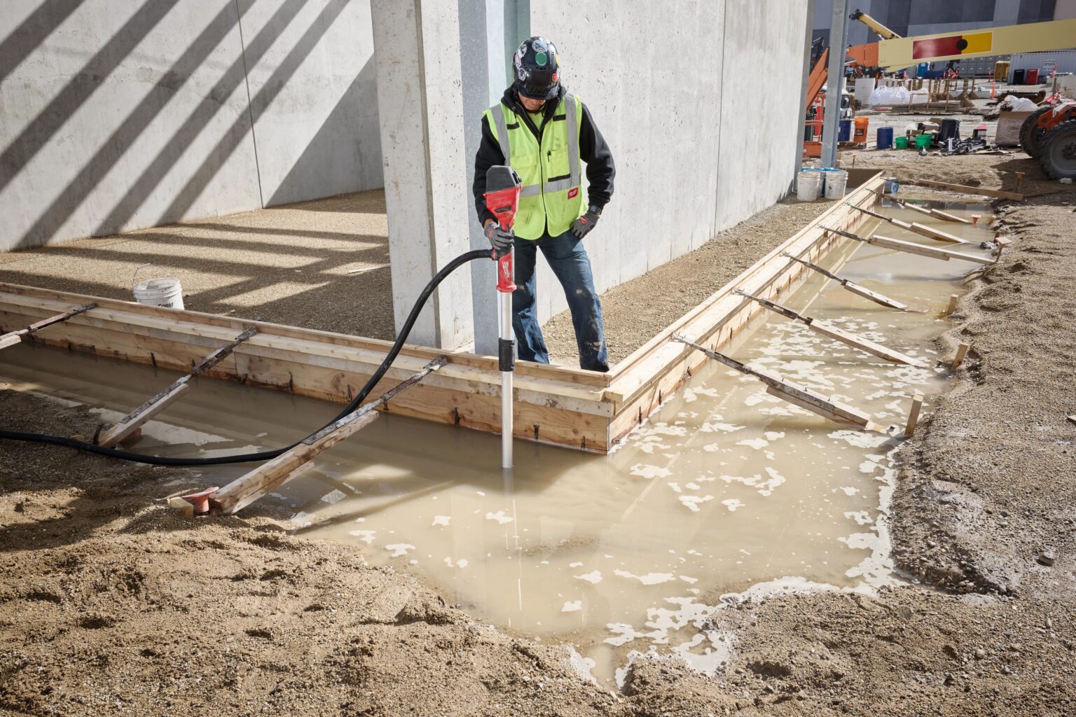 Milwaukee’s M18 Brushless Stick Transfer Pump – Ohio Power Tool News