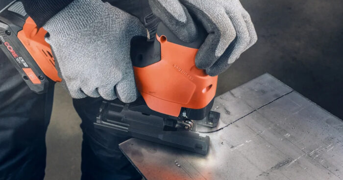 Introducing the Milwaukee M18 FUEL RINGER Roll Groover: Revolutionizing ...