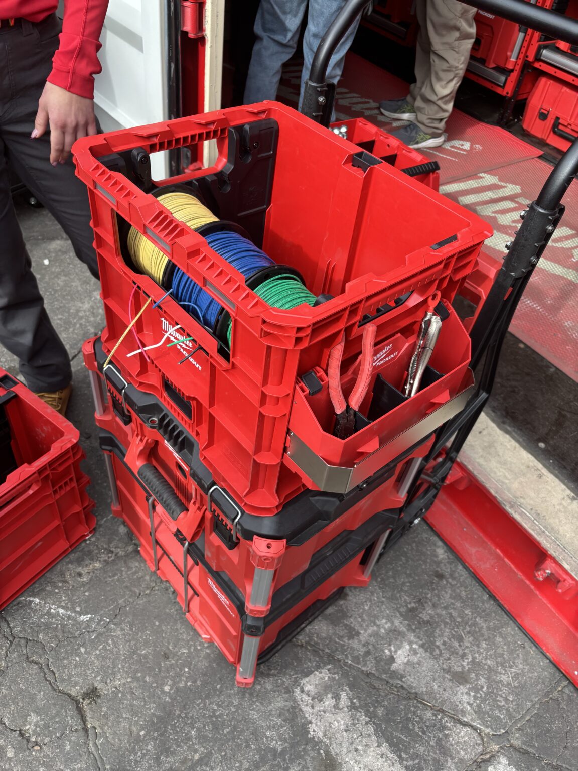 NEW Milwaukee PACKOUT Crates | Wire Pulling XL, Low Profile & Compact ...